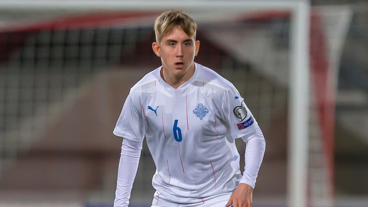 FCK sign starlet Ísak Bergmann Jóhannesson | F.C. København