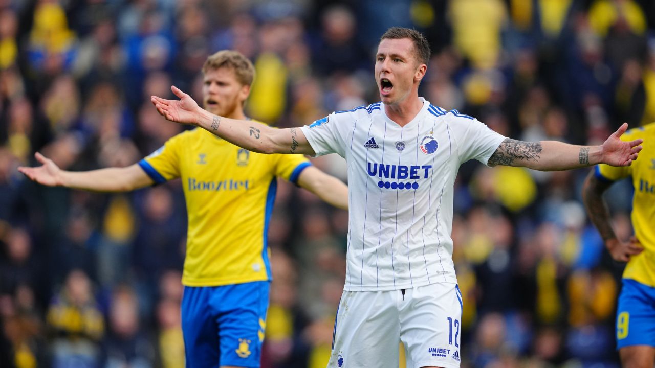 Valdemar Lund får advarsel i Derby i stedet for Lukas Lerager | F.C. København