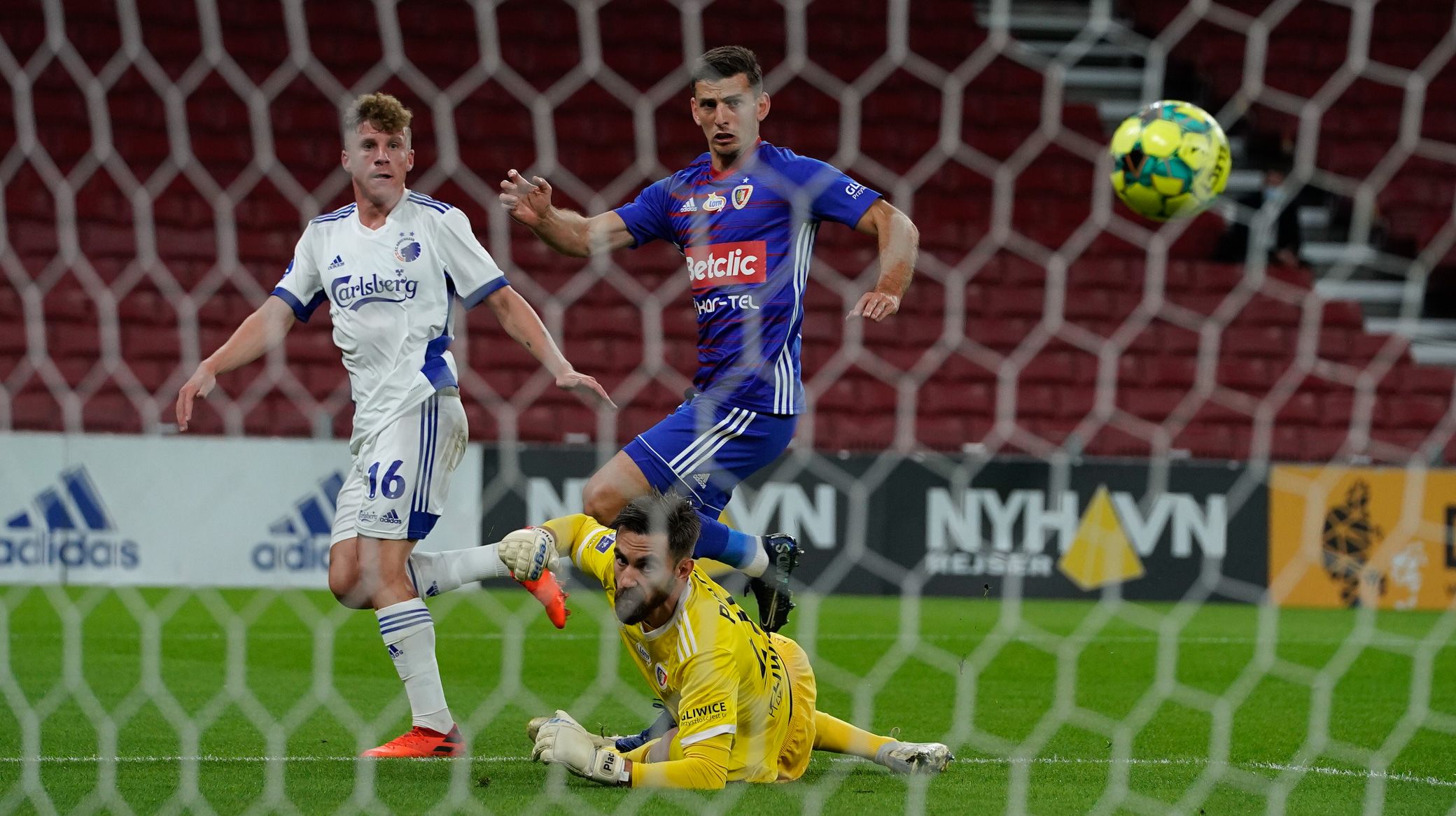 F.C. København vs. GKS Piast Gliwice 2020-09-24 3-0 | 24/09 2020 20:00 ...