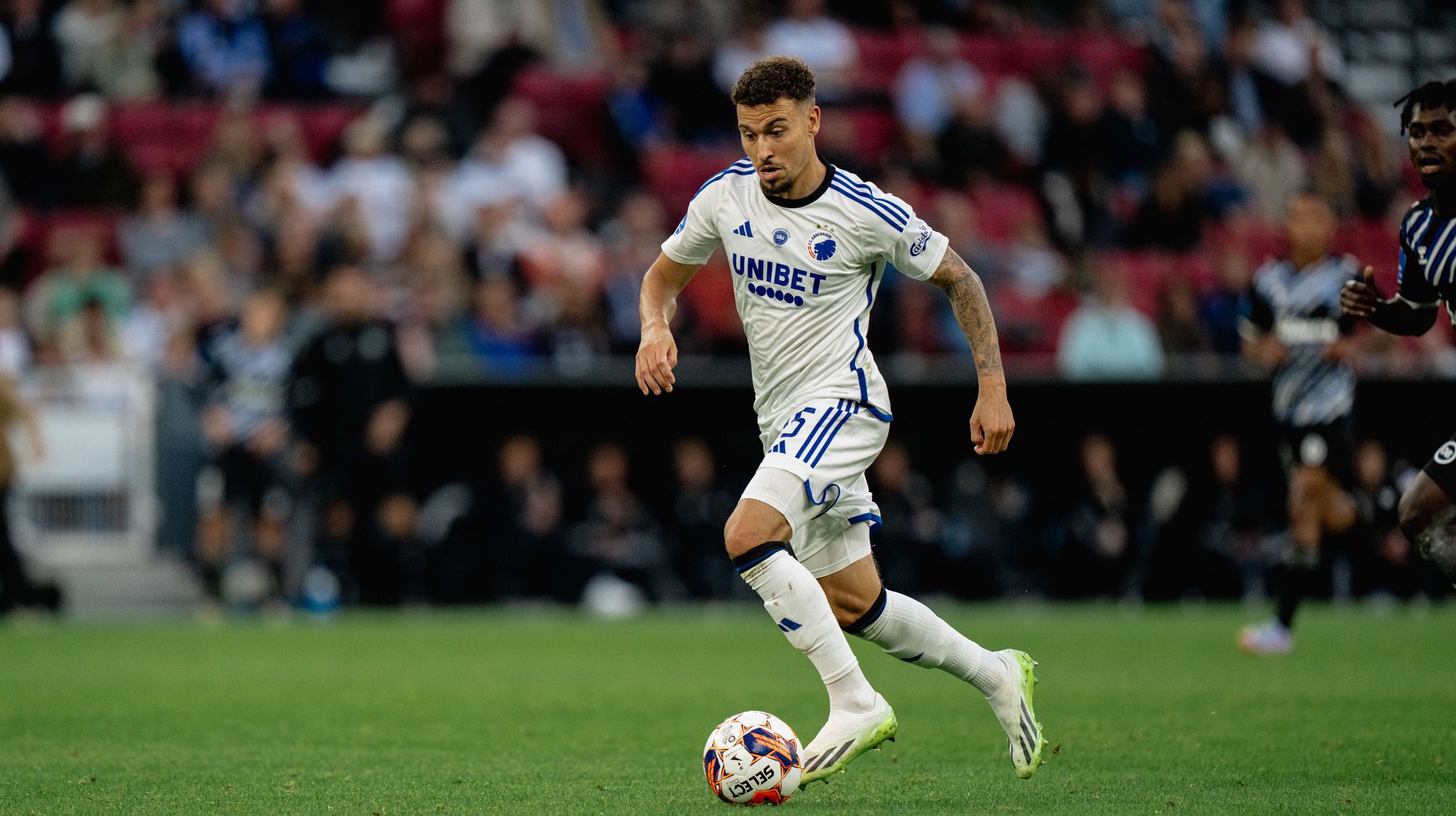 Jordan Larsson | Striker - F.C. København