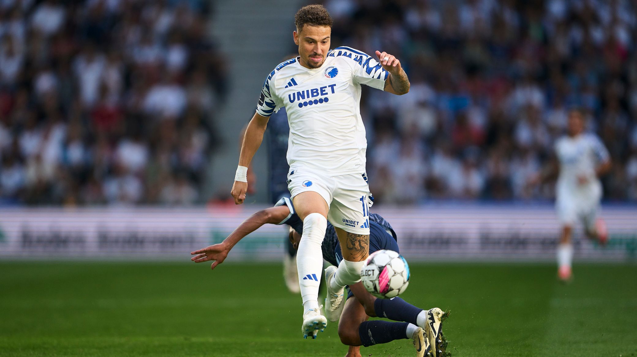 Jordan Larsson | Striker - F.C. København
